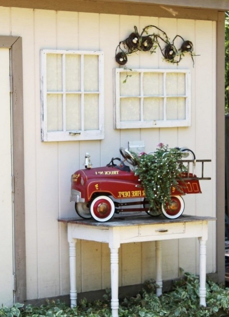 55 Ideas For Garden Decorations From Old Windows and Doors